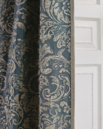 Marius, red - Cowtan & Tout Design Library