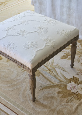 Atlantis, white - Cowtan & Tout Design Library